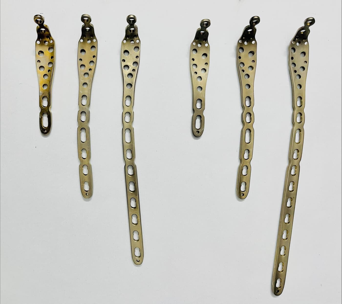 "Buy 3.5mm LPS Olecranon Plate by Meril – Premium Orthopedic Implants ...